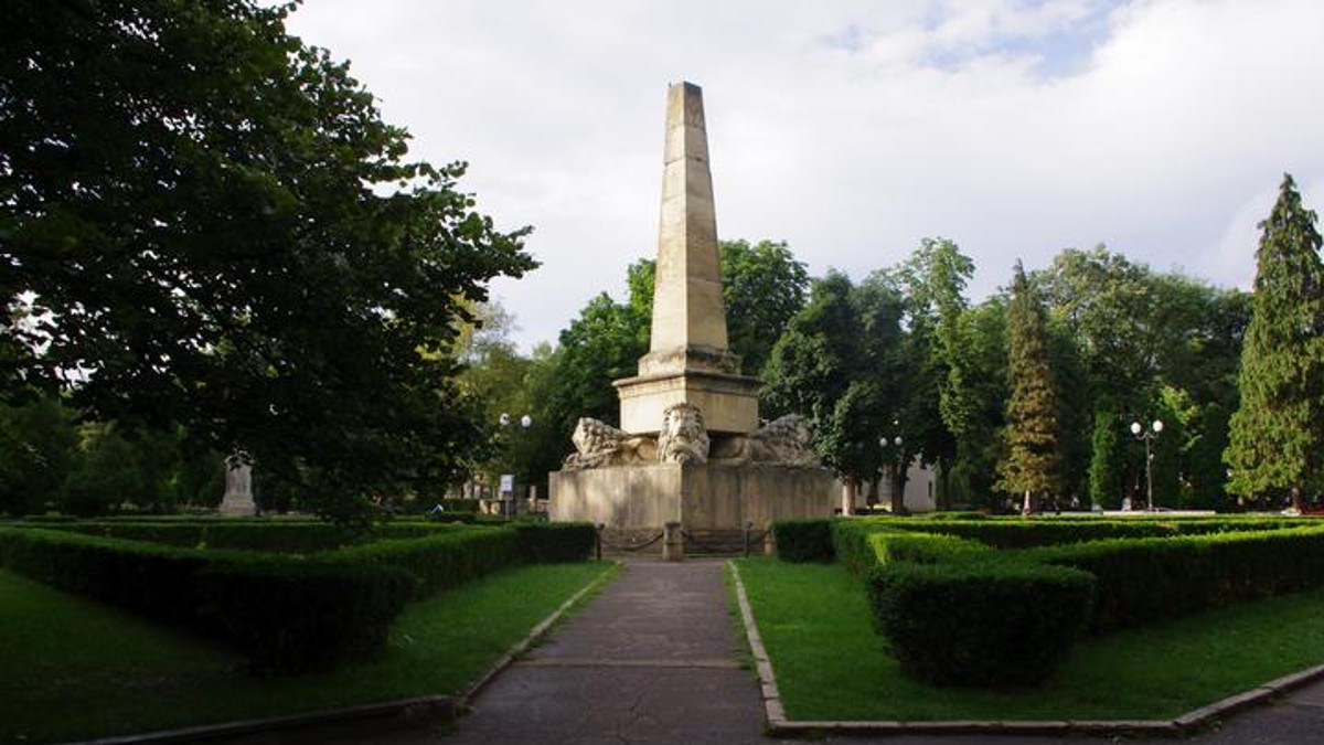 Tur Gratuit în Parcul Copou – Grădina Botanică – Iași by Night – GoNEXT