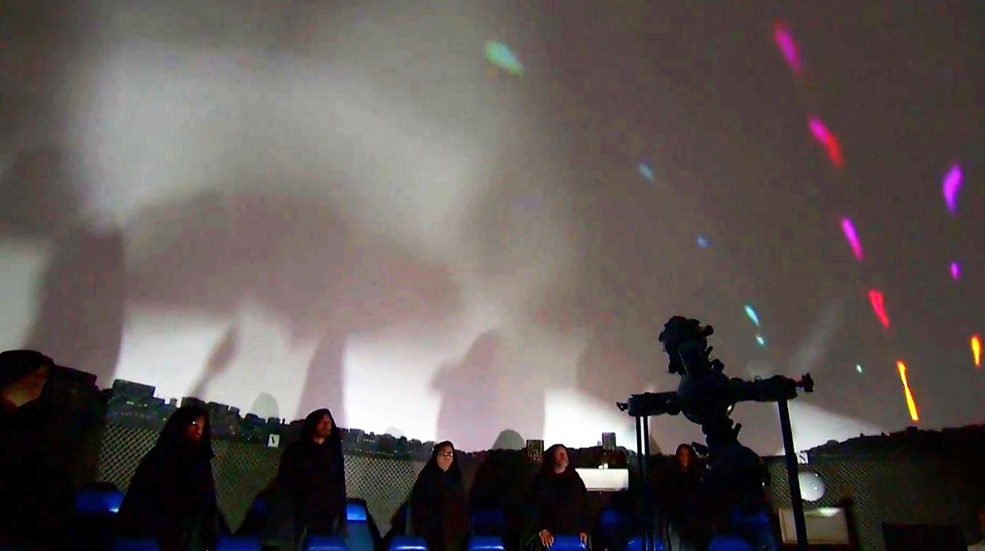 „Synesthesia Spectrum”, un spectacolul de video-proiecții și audio ...